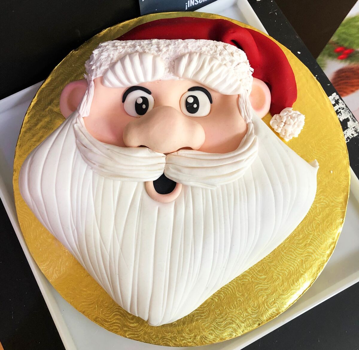 Pastel Modelado “Santa Face Cake” Chef Karina G. en Anna Ruiz Store ...